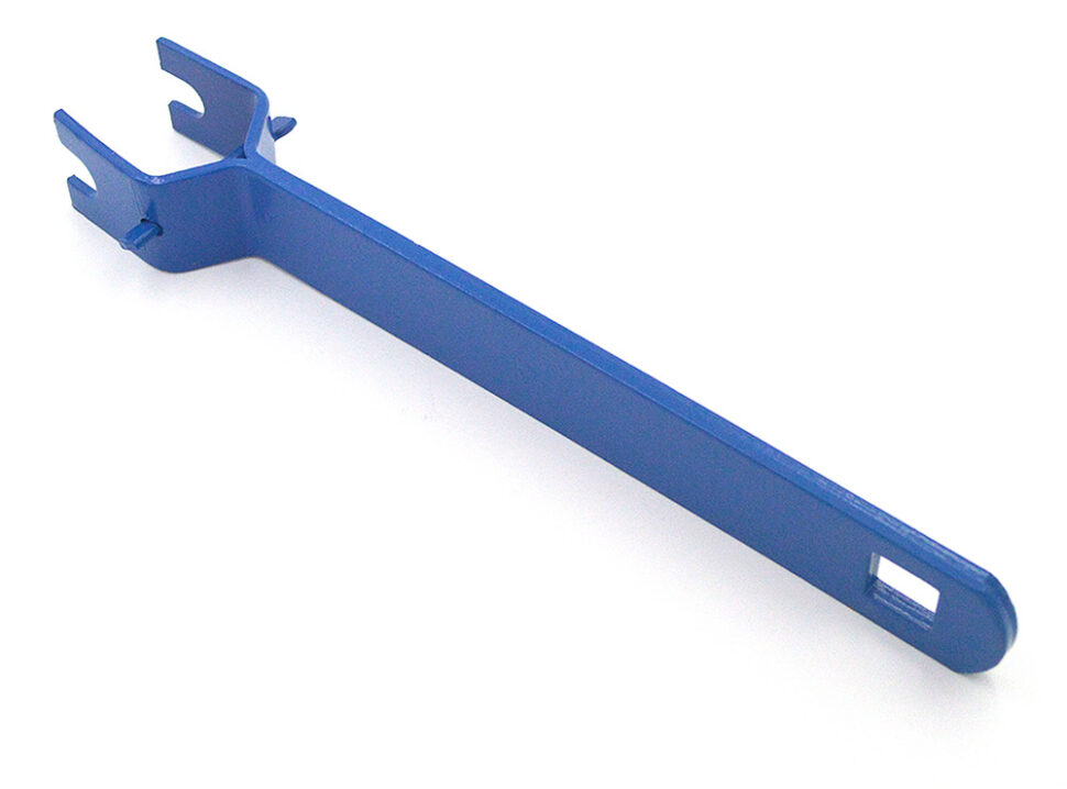 Tensioner Handle for Easy Fence Tightening Process | RAMM Fence & Stalls